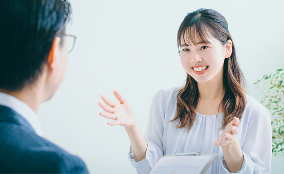 【保存版】1on1ミーティングとは？目的や効果、進め方・話すことをわかりやすく解説 | AJS ソリューション・サービスサイト Solution Navigator