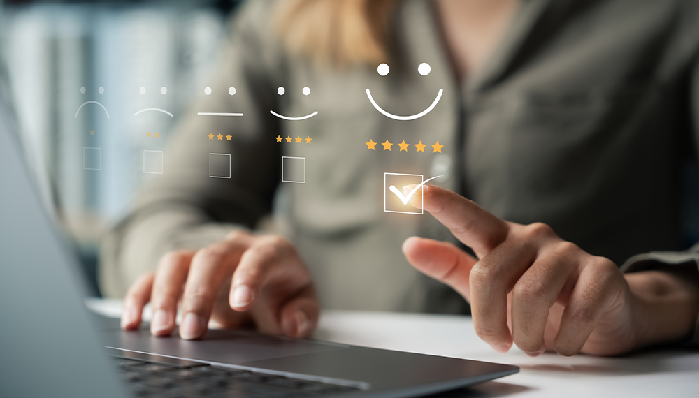 【徹底解説】ポジティブフィードバックとは？部下の成長を促す効果的なやり方、具体例も紹介 | AJS ソリューション・サービスサイト Solution Navigator